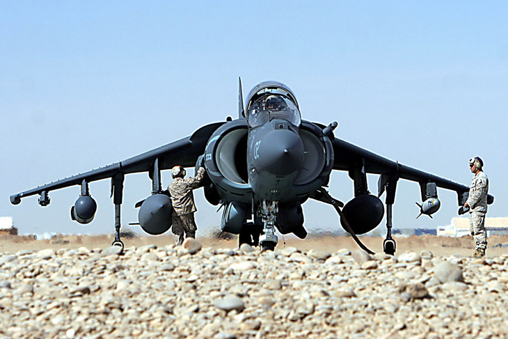 El AV-8B Harrier II es ideal para apoyar a los marines estadounidenses ...